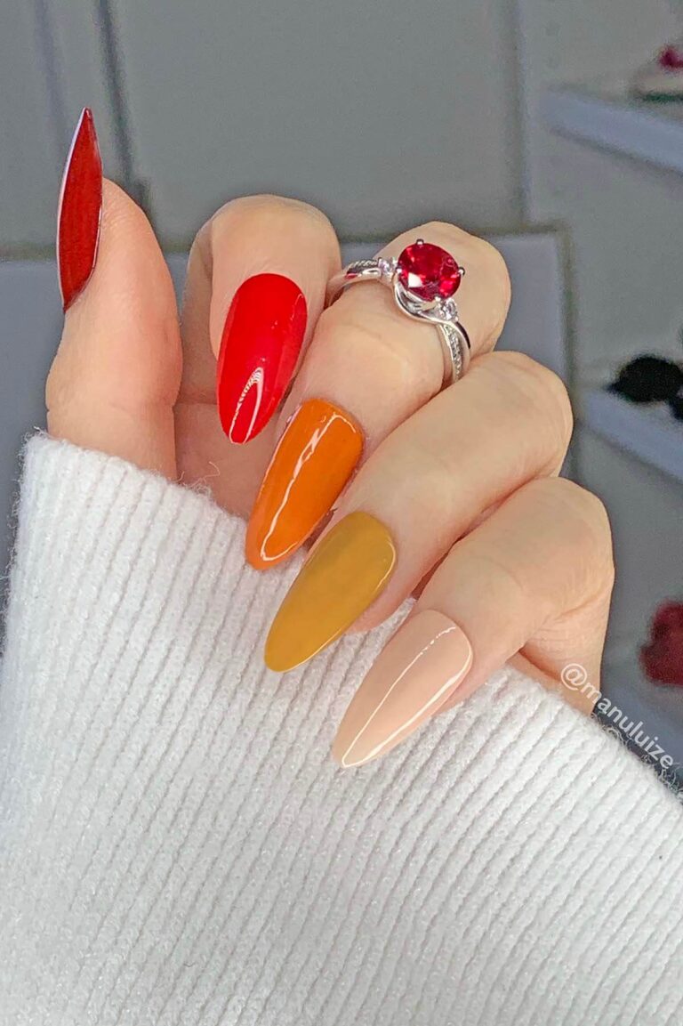 35+ Irresistible Bright Red Nails for Summer 2025