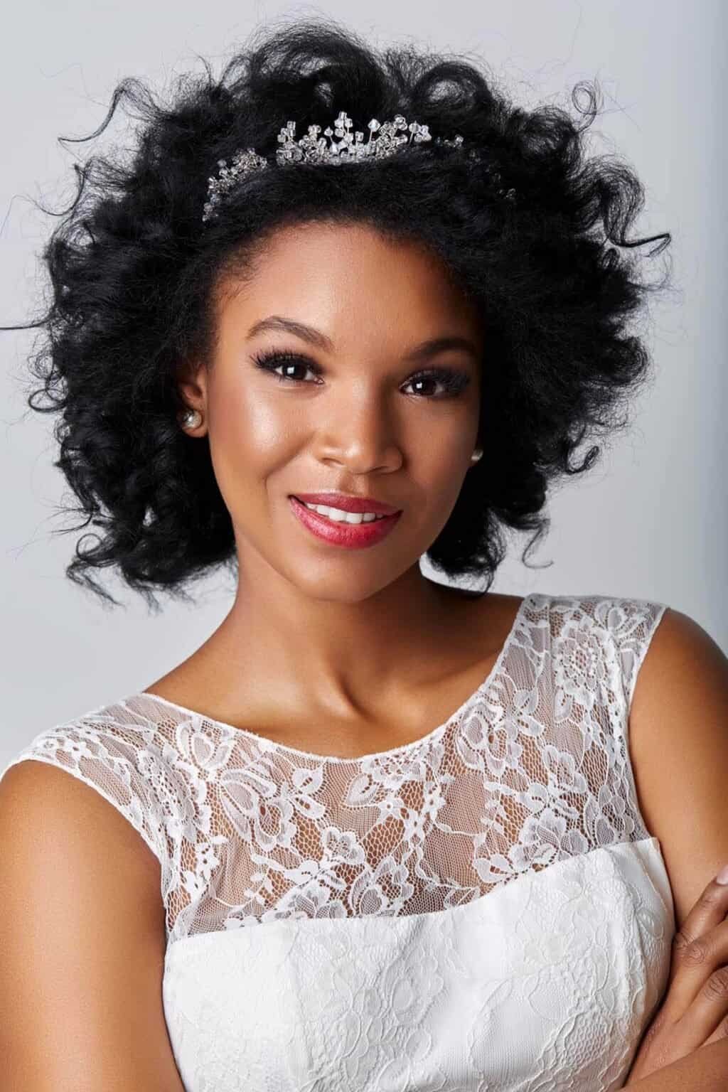 30 Stunning Glam Bride Makeup Ideas for Your Wedding