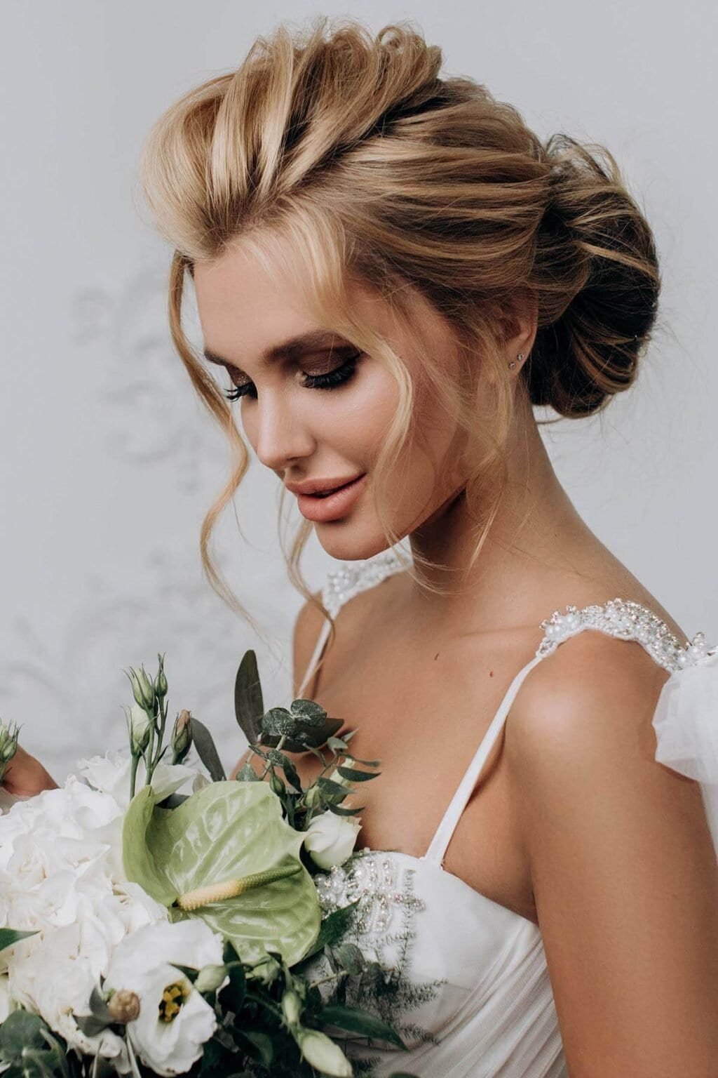 30 Stunning Glam Bride Makeup Ideas for Your Wedding
